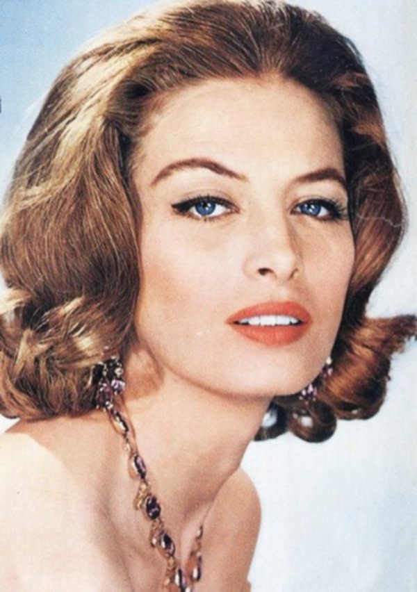 Purrfectly pink: Claudia Cardinale/ Capucine ~ Clouseau’s Muses #1 ...